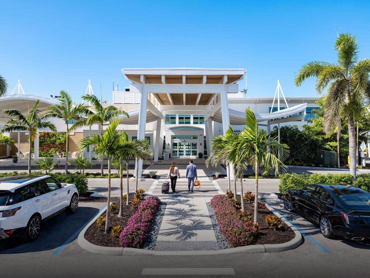 Naples Airport General Aviation Terminal - Schenkel Shultz